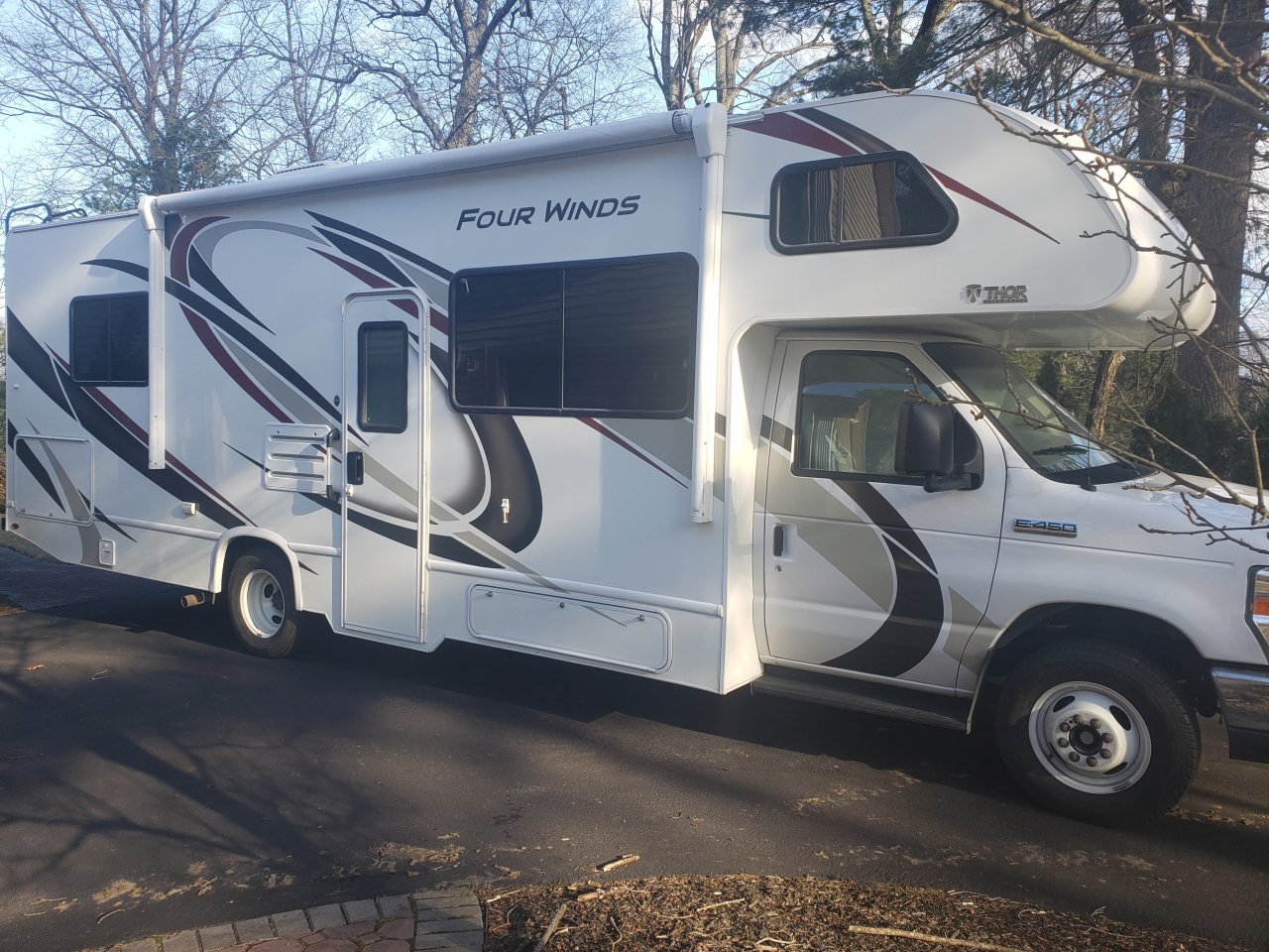 2021 THOR MOTOR COACH FOUR WINDS 28A - Good Sam RV Rentals