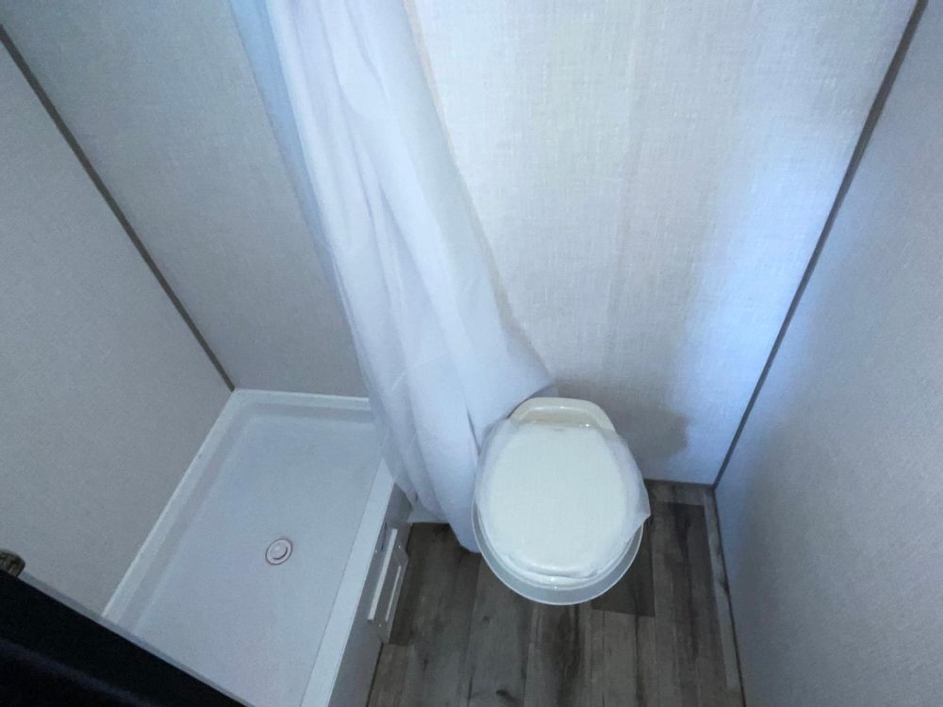 2023 COLEMAN LANTERN LT 17B - Good Sam RV Rentals