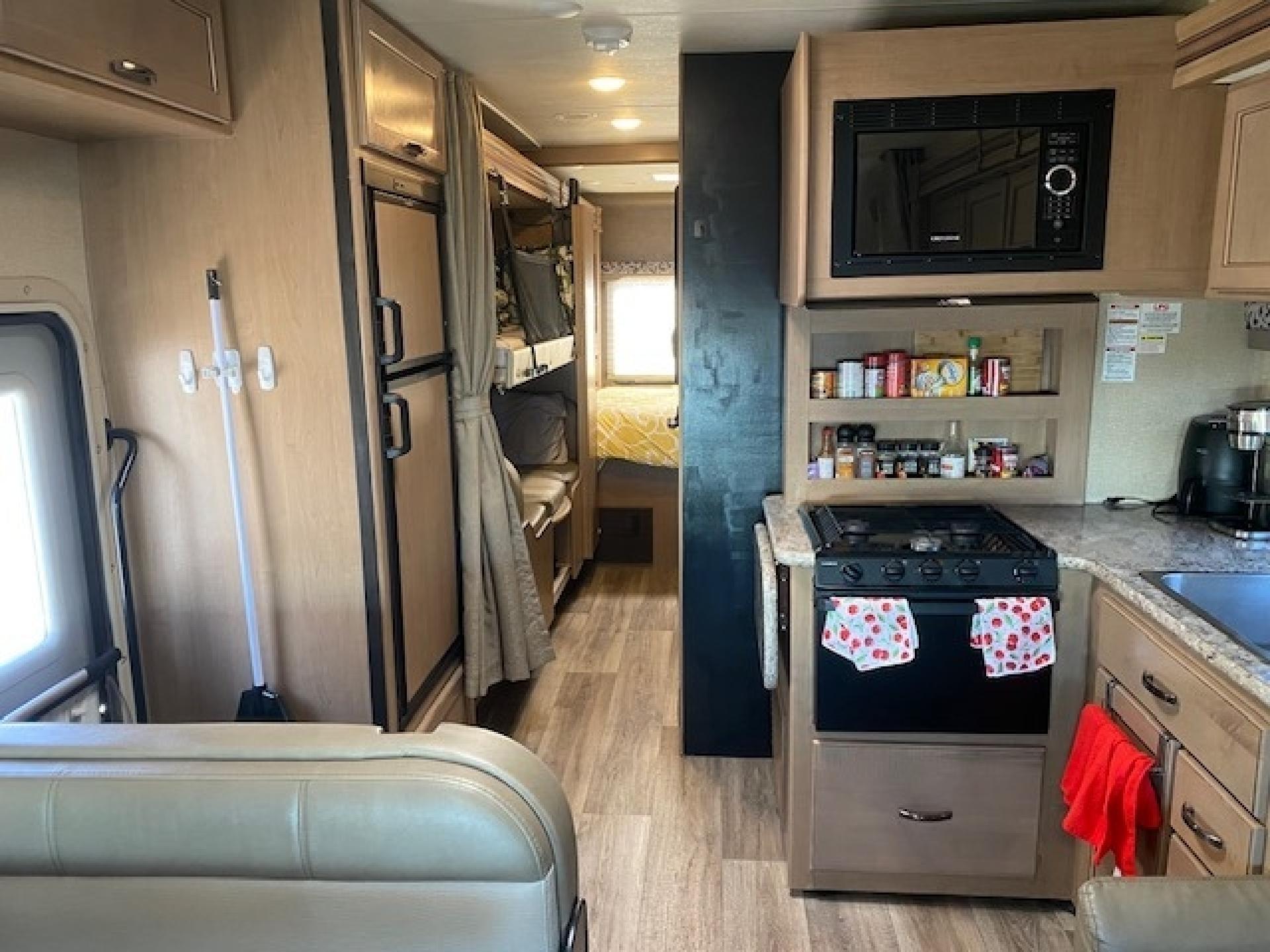 2019 THOR MOTOR COACH FOUR WINDS 30D - Good Sam RV Rentals