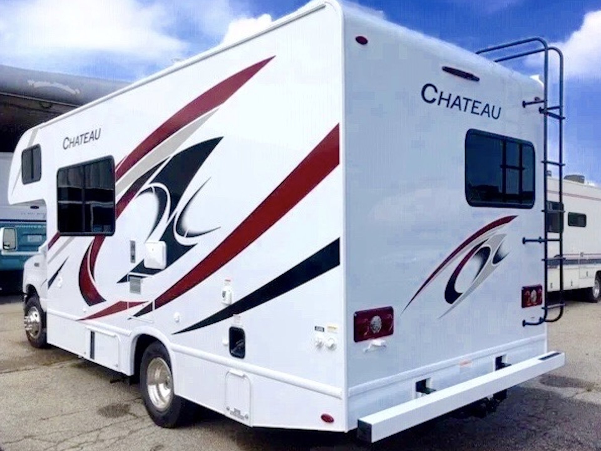 2021 THOR MOTOR COACH CHATEAU 22E - Good Sam RV Rentals