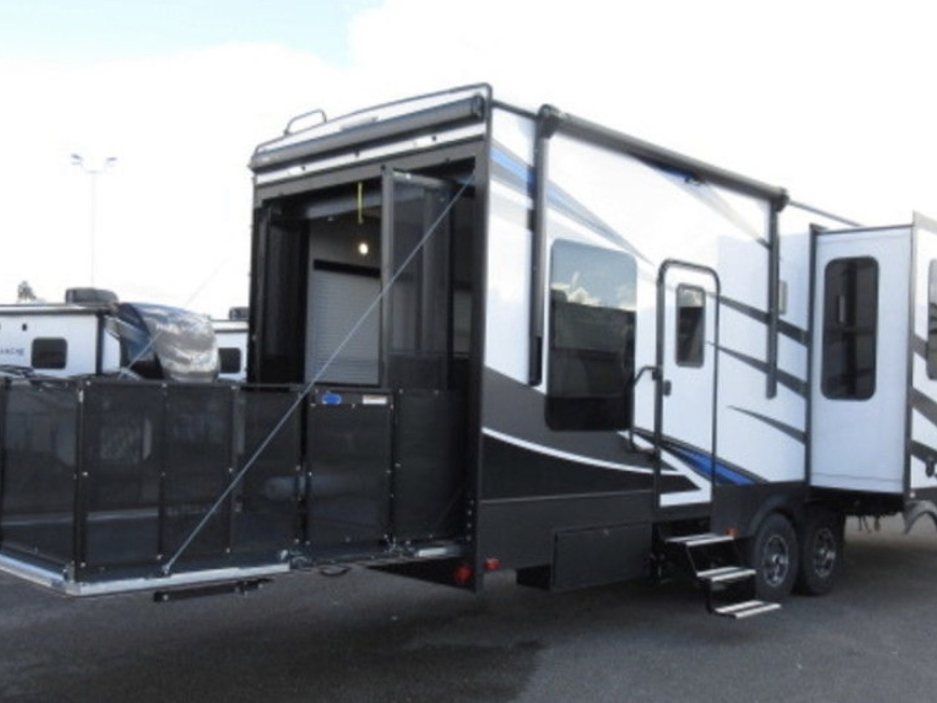 2020 KEYSTONE FUZION 357 - Good Sam RV Rentals