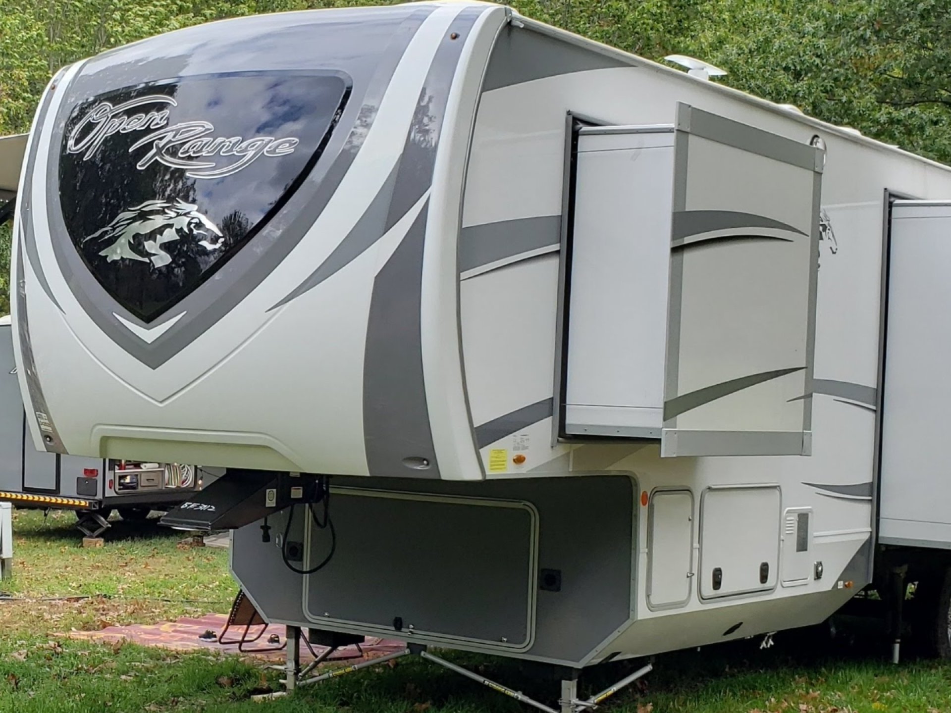 2021 OPEN RANGE Highland Ridge Bh3704 - Good Sam RV Rentals