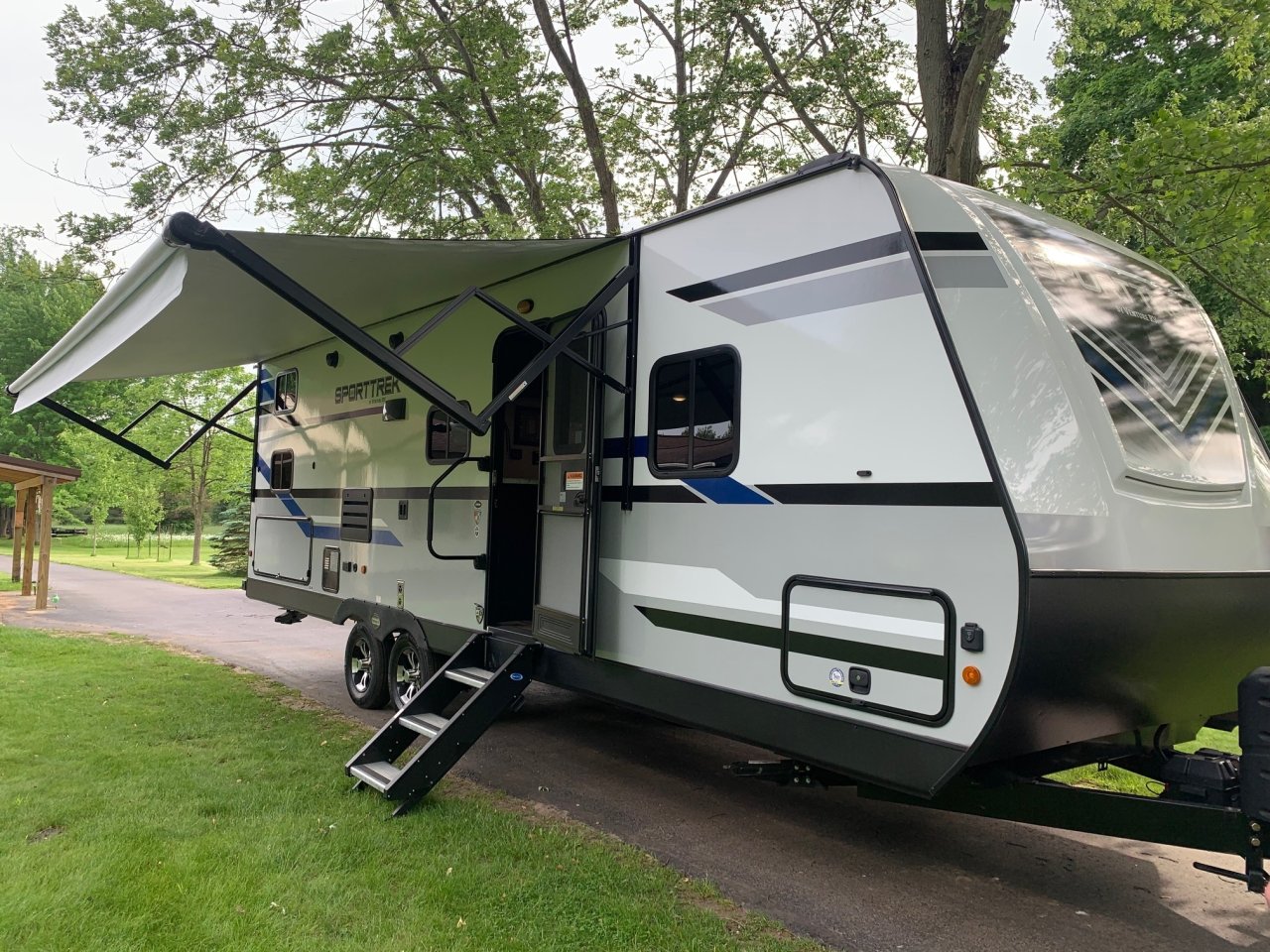 2021 VENTURE SPORTTREK ST2070VBH - Good Sam RV Rentals